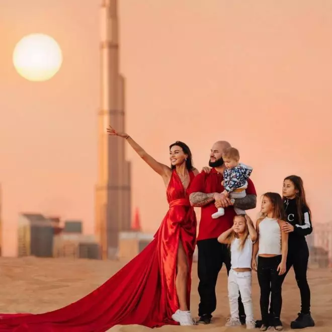 Tatiana Tutmyanina，Alexey Yagudin及其女儿在迪拜 1002056_4