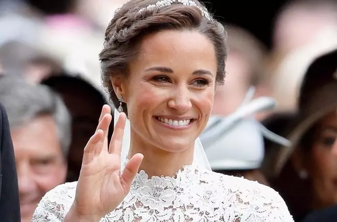 Pippa Middleton da ake kira 'yar mace don girmama manyan mata biyu 1058956_1