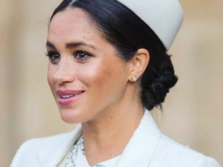 Megan Markle û Prince Harry ji bo pitikê, mîna zare Phillips karwanek bijartin 106654_1