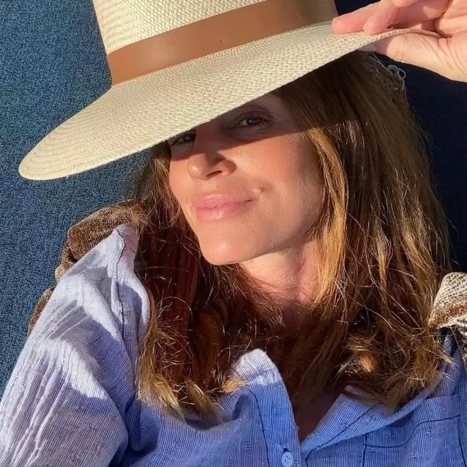 Cindy Crawford Crawford Crassifisp A tumọ fun Ẹran ti ko nilo igbiyanju eyikeyi 1069774_2