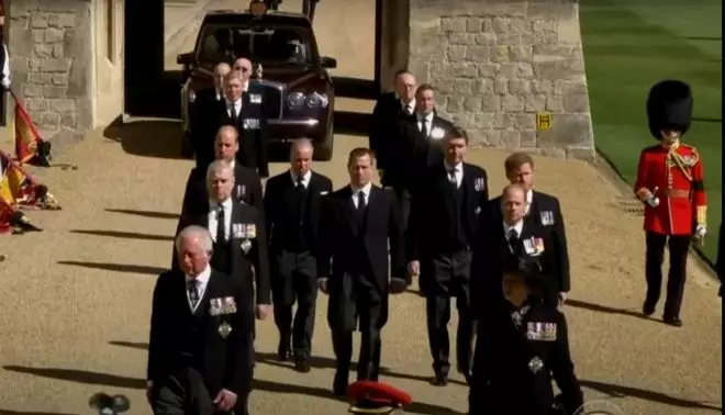 El príncep William i el príncep Harry es van reunir al funeral del príncep Felip 1134621_2