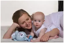 Selon les parents, la politique de DMS est une aide précieuse pour maman et bébé 11401791_2