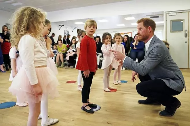 Pangeran Harry milih sekolah balet kanggo bocah sing bakal teka 115718_2