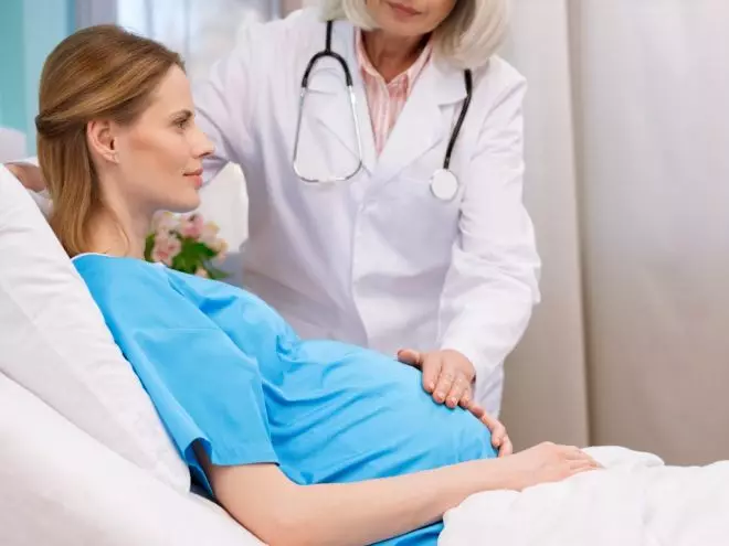 Pourquoi les femmes enceintes gèlent souvent - le gynécologue obstétricien est responsable 1169600_3