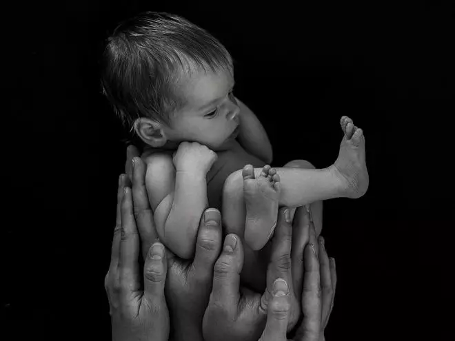 20 ідей для перших фото з малюком, не показуючи дитини 1224568_18