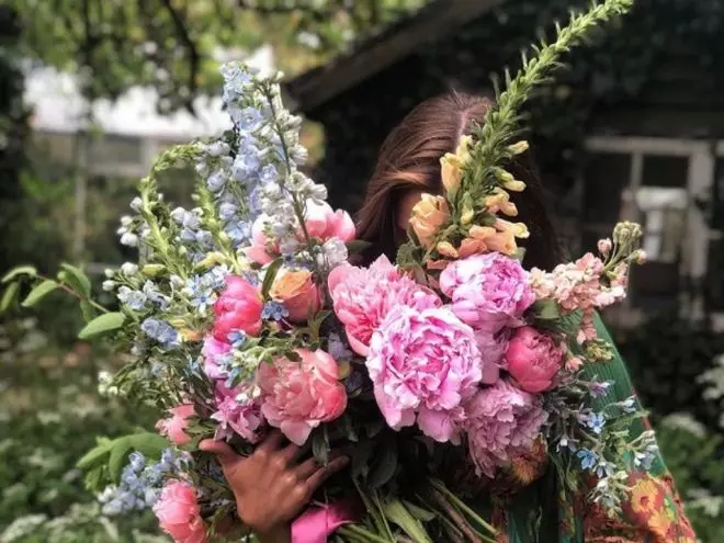 Гүлдөрдүн букетин сактап калуу үчүн - Peonies, Roses, Lilies, Pholxes, WildFlowers 1227029_6