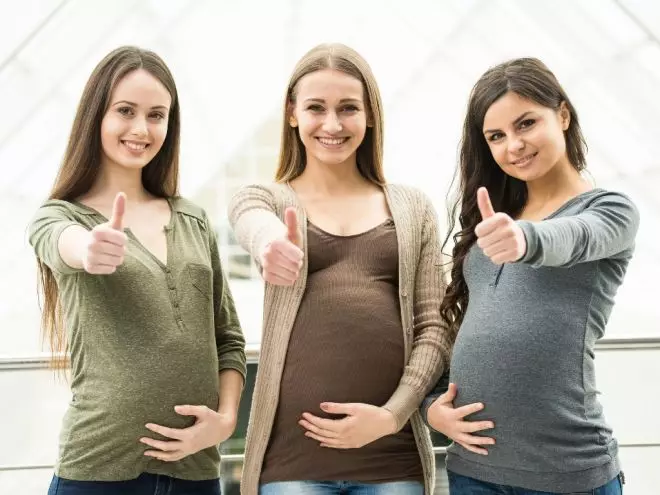حاملہ خواتین کے لئے سب سے زیادہ دلچسپ آدابوں گیجٹ اور مفید چیزوں کا ایک جائزہ ہے.
