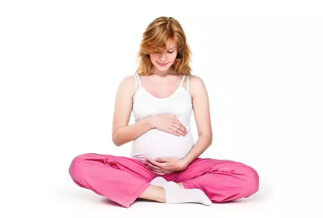 Kragtoevoer tydens swangerskap: Menu vir elke dag, dieet in die vroeë en later datums 165100_2