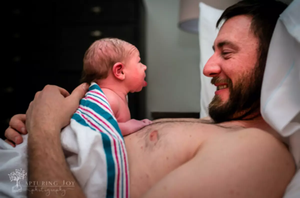 Echtgenoot in de bevalling: 15 indrukwekkende foto's 1662_6