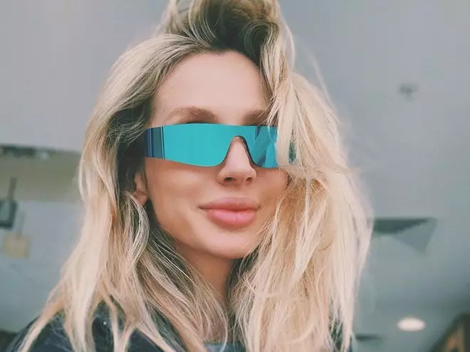 Svetlana Loboda az első születésnap tiszteletére fiatalabb lányt mutatta meg 177995_1