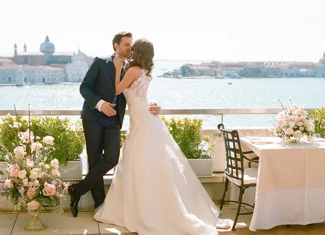 Evgeny Pronin ha mostrato una foto dal matrimonio in Toscana 186592_5