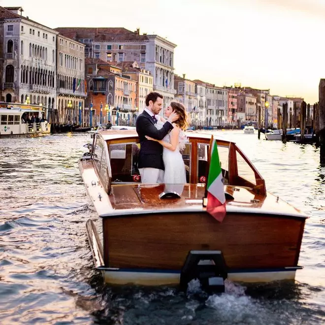 Evgeny Pronin ha mostrato una foto dal matrimonio in Toscana 186592_8