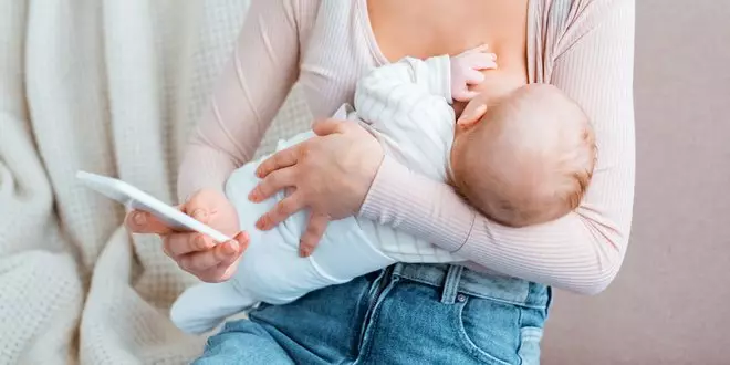 Cómo el café con la lactancia materna afecta el sueño de un niño 229984_1