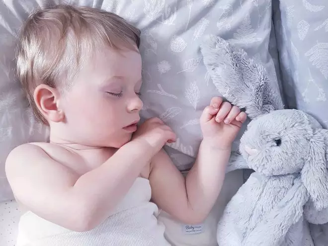 آیین هایی که به کودک کمک می کنند به طور مستقل به خواب بروند 230567_3