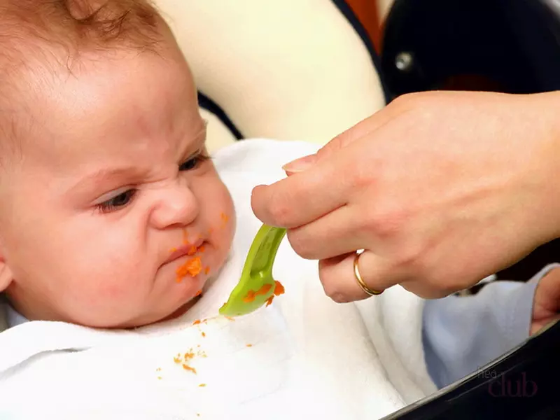 Nafsu makan yang buruk pada anak-anak dari tahun pertama kehidupan: Apa yang salah, dan bagaimana cara memperbaikinya? 23511_5