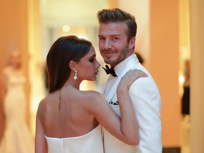 David kaj Victoria Beckham festas 19 jarojn ekde la geedziĝa tago 26903_1