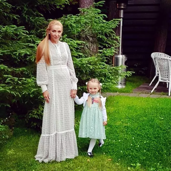 Tatiana Navka med dotter Nadi