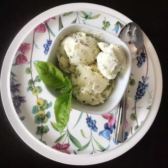 Frosty, savoureux, simple: faire de la crème glacée et de la glace de fruits 29835_6