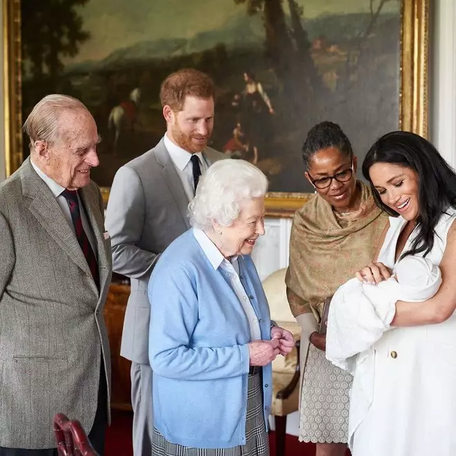 Offisjele portretten mei Christening Son Prins Harry en Megan Marcle 309070_12