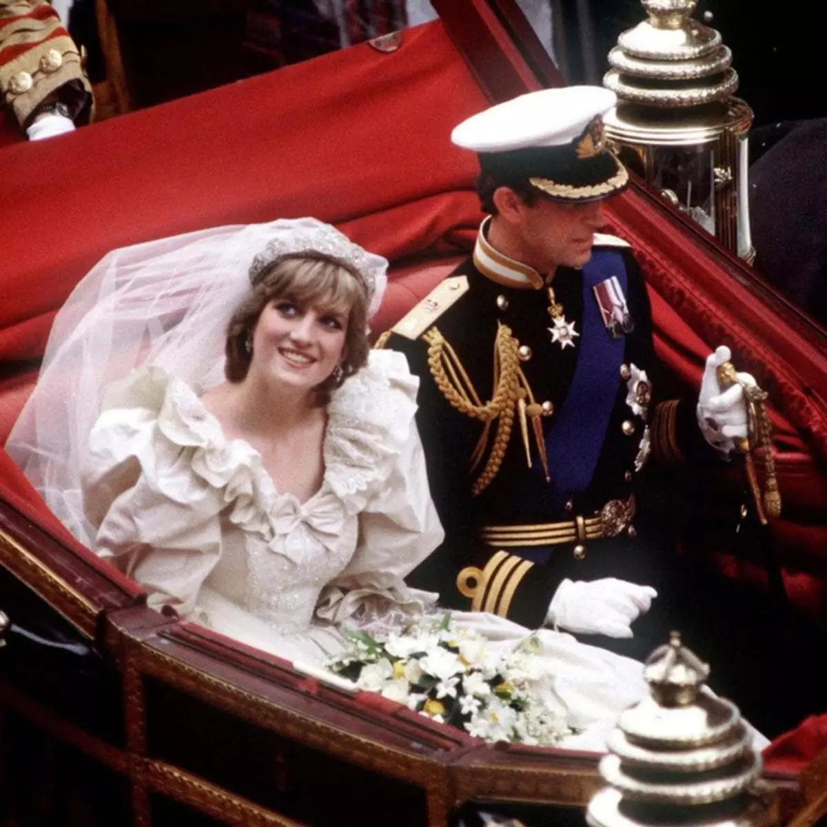 Elingi: Pernikahan Pangeran Wales lan Diana Spencer 32595_8