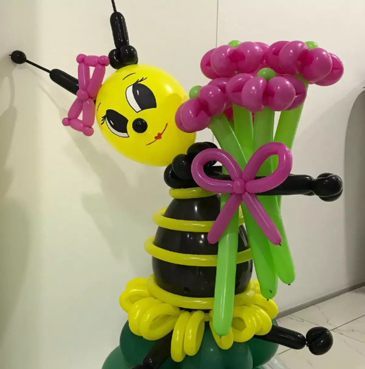 Bee, Caterpillar ir dar 13 žaislų idėjos iš balionų 32931_10