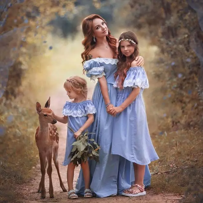 Singer Maksim showed a frame of a fantasy photo session with daughters 331969_3