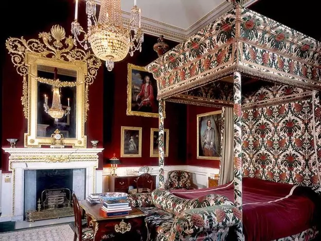 Bedroom Princess Diana sa Eltorn Castle.