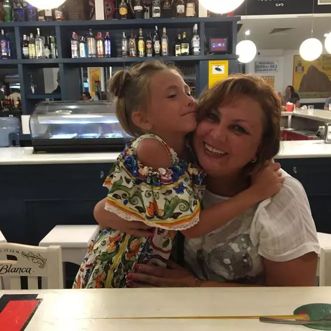 Spanje in Russies: Inna Zhirkov met kinders op vakansie 36335_7