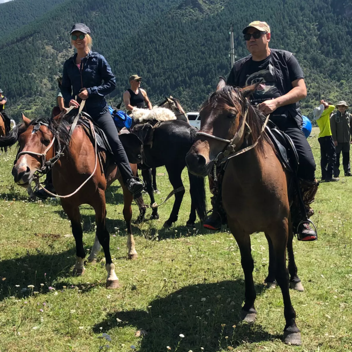 Equestrian Hike Valeria மற்றும் ஜோசப் Prigogine. 37004_13