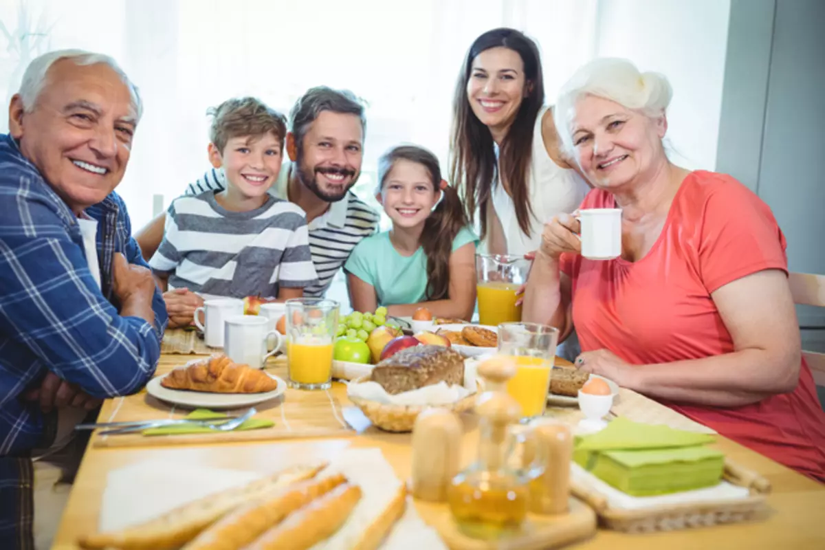 Tip van de dag: start de traditie van familiediners of diners