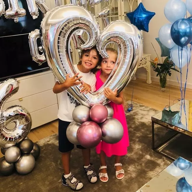 Khi trẻ em Alla Pugacheva và Maxim Galkina kỷ niệm sinh nhật lần thứ 6 của họ 378827_2