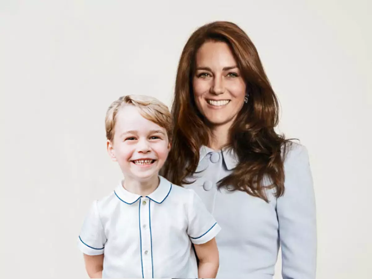 Kate Middleton e tla ea le khosana george ho ea sekolong ka letsatsi la pele kamora matsatsi a phomolo