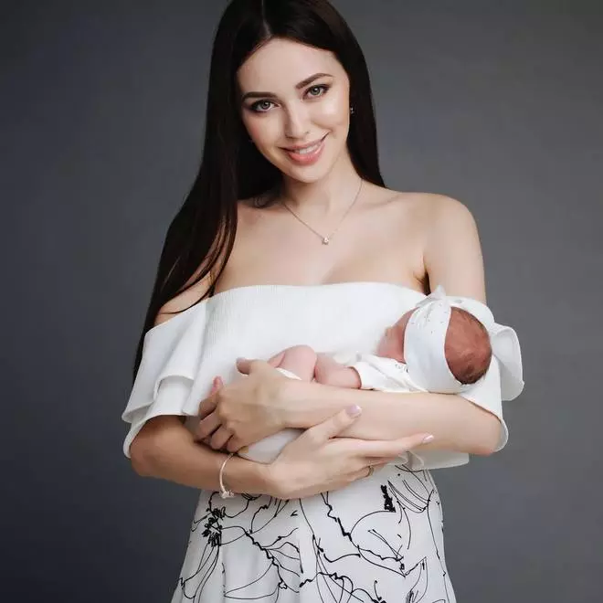 Anastasia Kostenko และ Dmitry Tarasov ลูกสาวรับบัพติสมา 38687_7