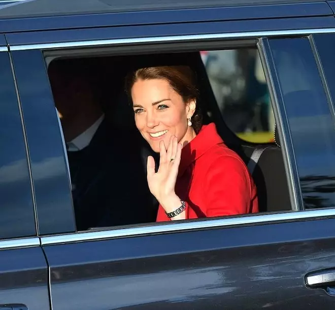 Kate middleton neaizsargā savas rokas