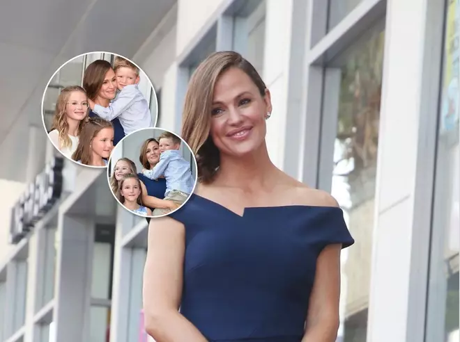 Jennifer Garner met alle kinders het op "steeg van glorie" verskyn