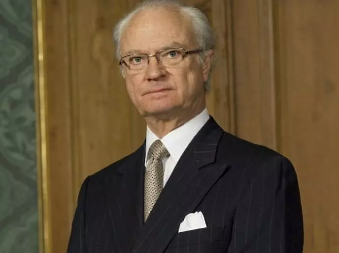 King Sweden deprived titles of five of his grandchildren