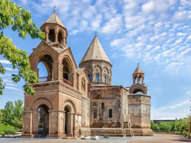 Echmiadzi Cathedral sa Armenia