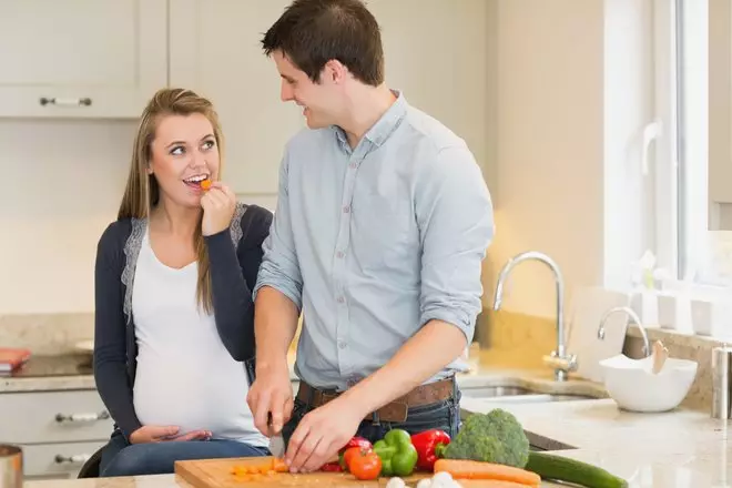 Sa shumë duhet të hani gjatë shtatzënisë 408475_3