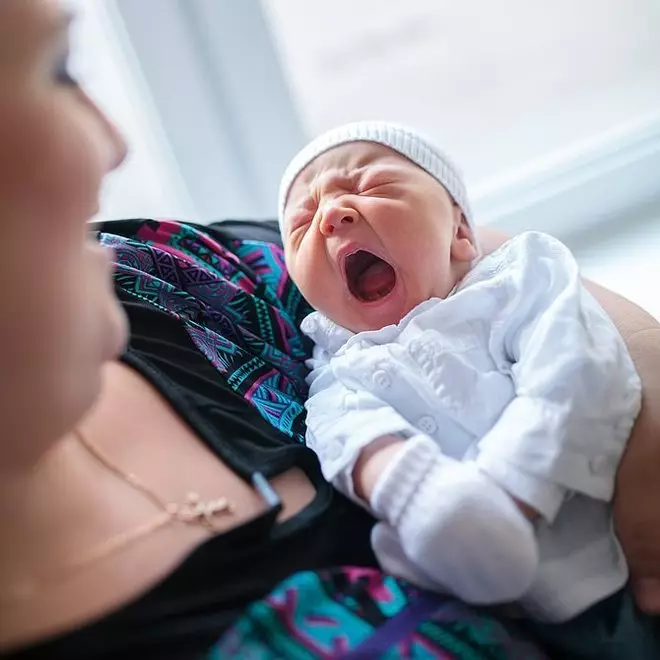 Baby Yawned: 25 ongelooflijke subsidieare Foto's 41748_16