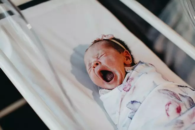 Baby Yawned: 25 မယုံနိုင်လောက်အောင်လက်အောက်ခံဓာတ်ပုံများ 41748_25