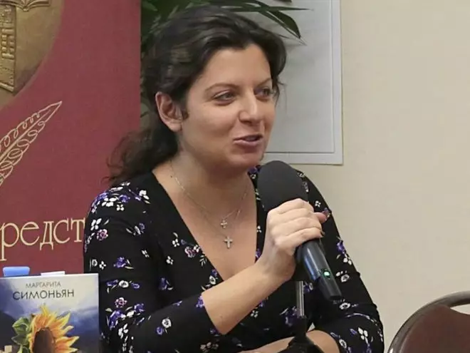 Dúirt Margarita Simonyan conas a chaill sí meáchan tar éis an tseachadta 441079_1