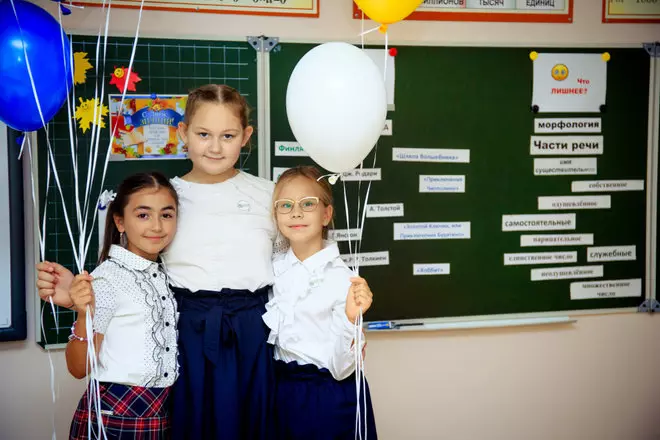 Mary Poppins ha aperto la sua scuola a Mosca 44758_10