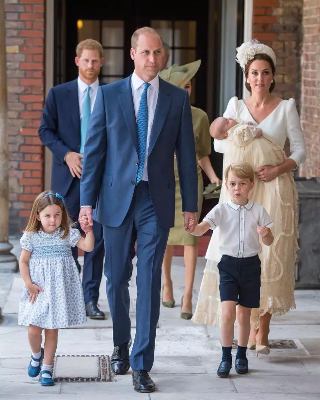 Princess Charlotte ji kamar uwar garken sarauta a cikin gidan sarauta 45061_6