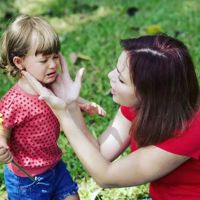 Monsologist Mom：「私は知っている - 子供が助けを必要とするときにパニックをすることは不可能です」