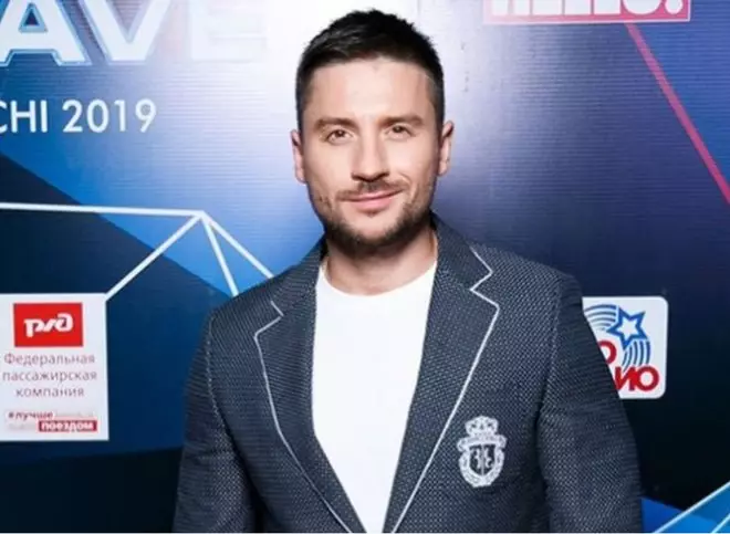 Pitit gason Sergei Lazarev a te fè menm tèt la kòm papa 463480_1