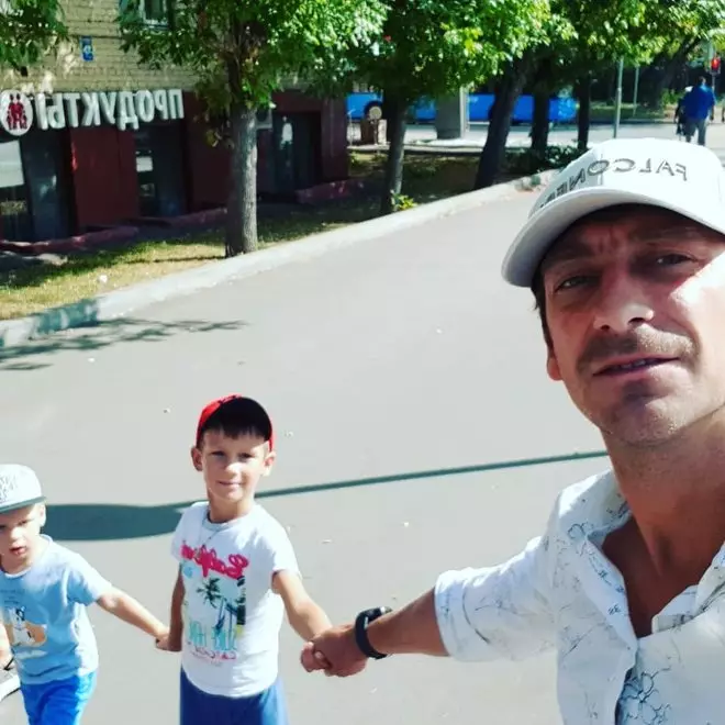 Erkek Gerisi: Artem Tkachenko ve Sons Balıkçılık Gitti 46870_7