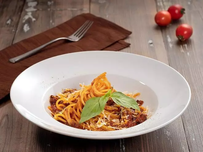 Bolognese সস সঙ্গে Spaghetti