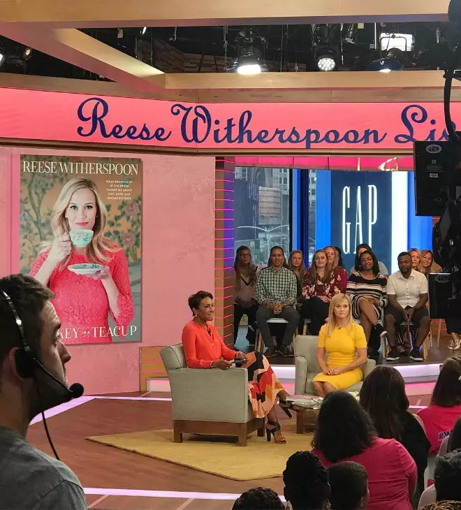 Reese Witherspoon lëshoi ​​një libër që do të jetë një bestseller për çdo mom 47292_4