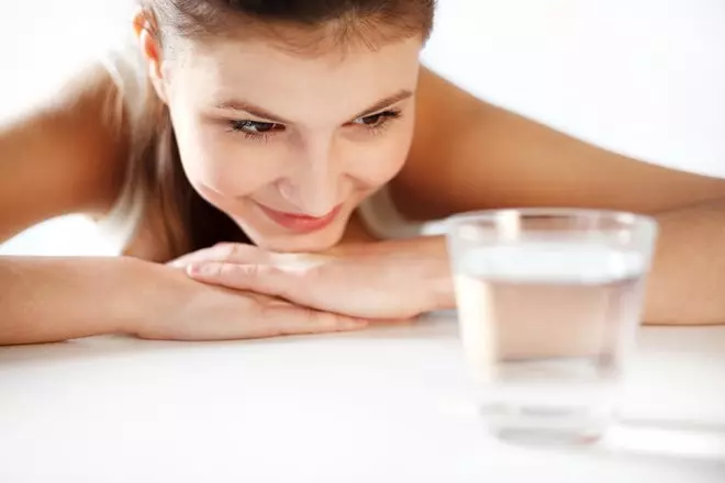 5 tips som du blir vant til å drikke vann 474785_1