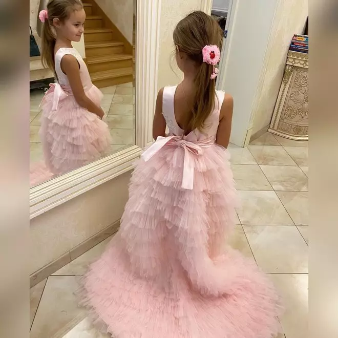 Оксана Федорова покажа глупава ќерка во сликата на принцезата 484799_4